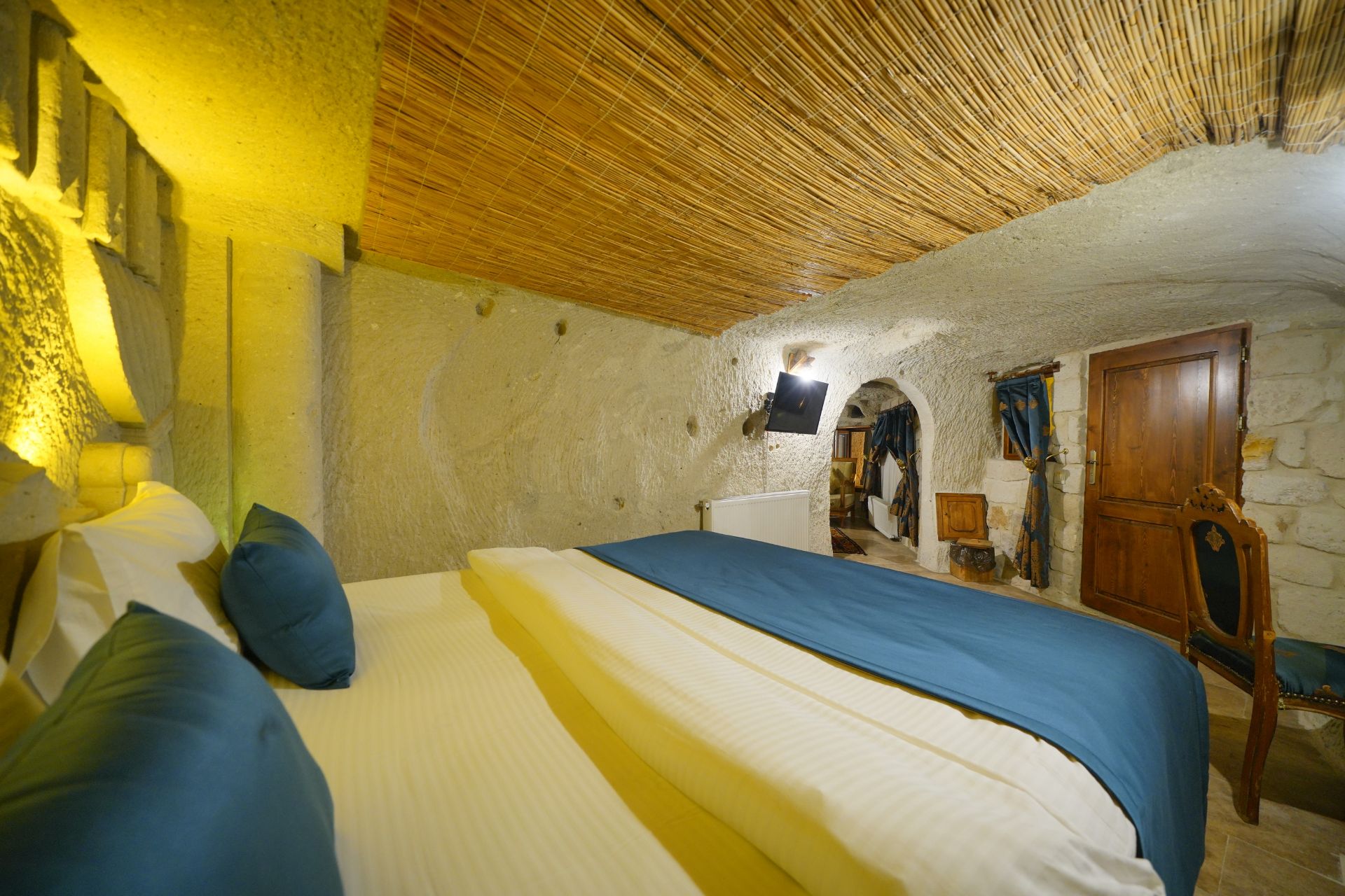 Narcave House / En İyi Mağara Oda-1013 Sami Aga Cave Room with Bathtub ...